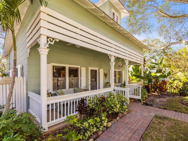 637 Scotland St, Dunedin, FL 34698 | MLS #TB8467 | Compass