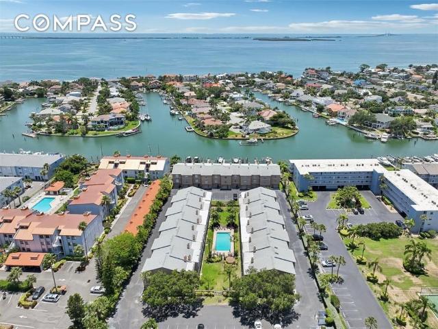 637 Pinellas Bayway S 105, Tierra Verde, FL