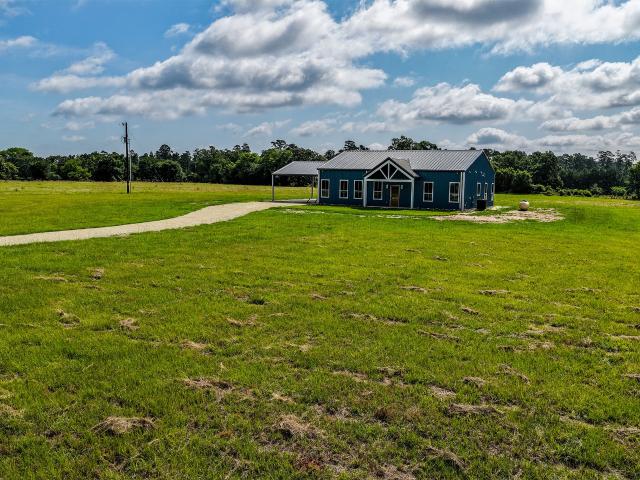 637 Round Prairie Rd