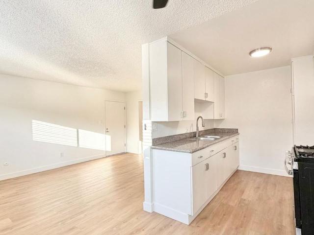 637 W. 79th 2 Bedroom Apartment for Rent at 637 W 79th St, Los Angeles, CA 90044