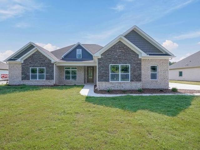 637 Walt Campbell Rd, Hazel Green, AL 35750