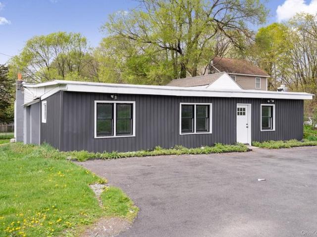 637 Violet Ave, Hyde Park, NY 12538