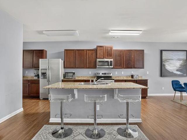637 Yazzie Place