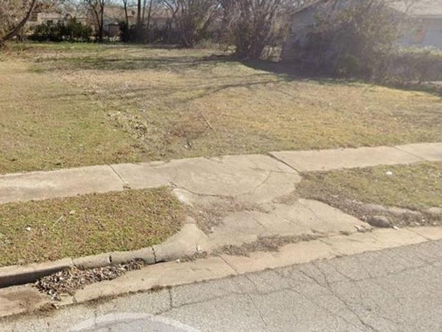 6385 N Boulder Ave W, Tulsa, OK 74126