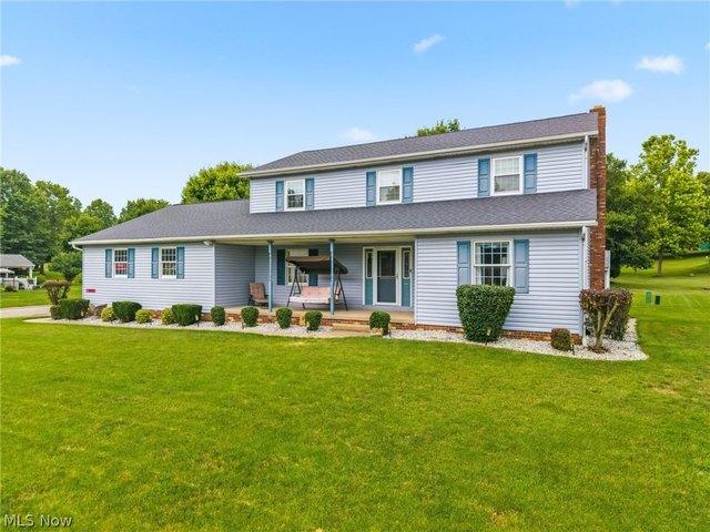 6385 Harbor Dr NW, Canton, OH 44718