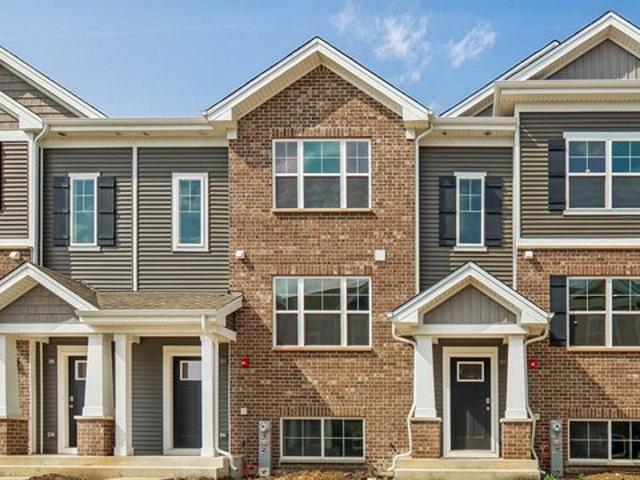 6385 Ulster Dr, Tinley Park, IL 60477