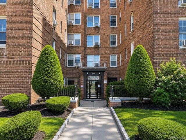 6385 Woodhaven Blvd Unit 5A2, Rego Park, NY 11374