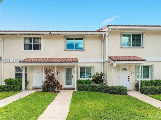 6386 Boca Cir, Boca Raton, FL 33433