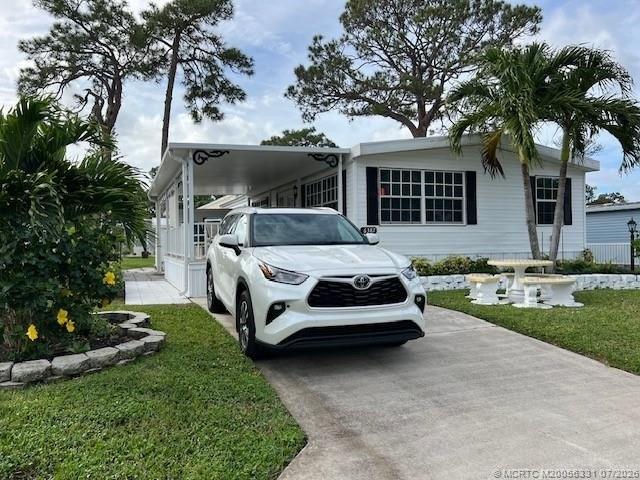 6387 S Elm Ln, Lantana, FL 33462