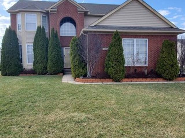 6388 Sadie Ln, Van Buren Township, MI 48111