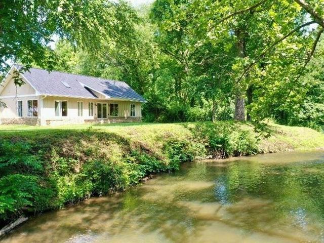 6389 Old Highway 64 W, Warne, NC 28909