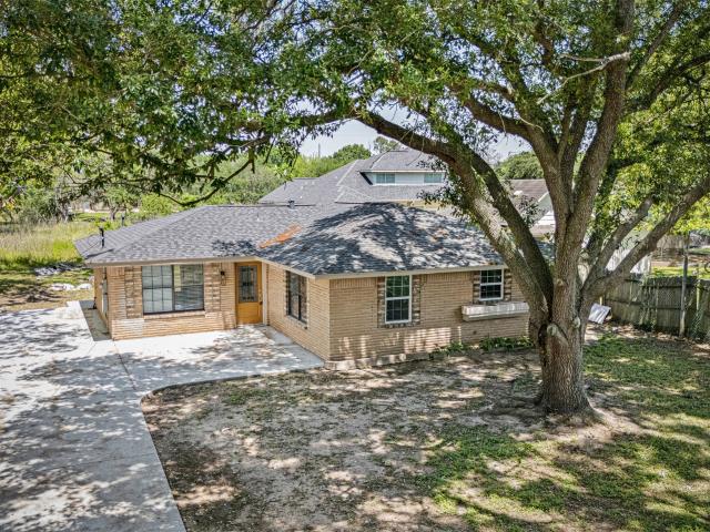 638 Cleo St, Fresno, TX 77545 | MLS #96468