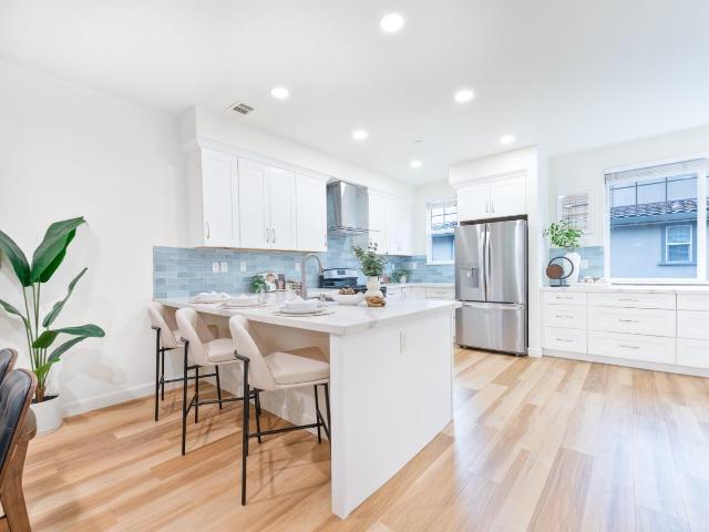 638 Almaden Walk Loop, San Jose, CA 95125 | MLS #ML82044 | Compass