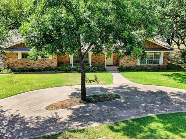 638 Arawe Cir E, Irving, TX 75060
