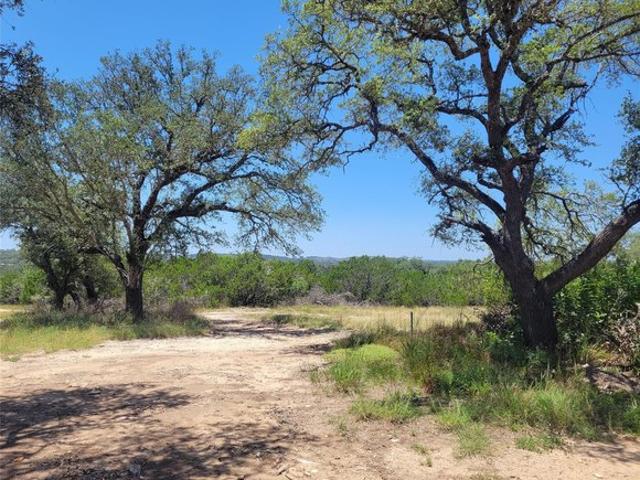 638 Bonita Dr, Blanco, TX 78606