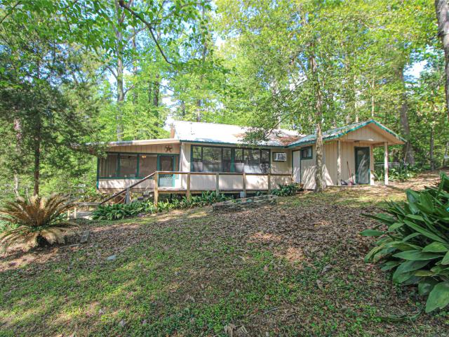 638 Big Lake Dr, Livingston, TX 77351 | MLS #35767