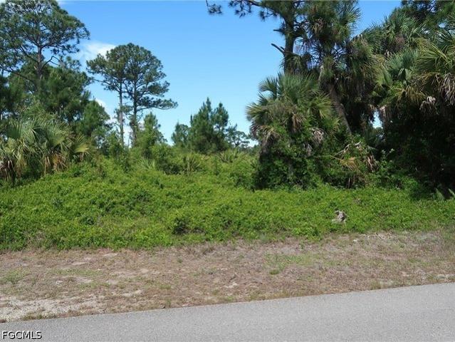 638 Glenquist Ave S, Lehigh Acres, FL 33974