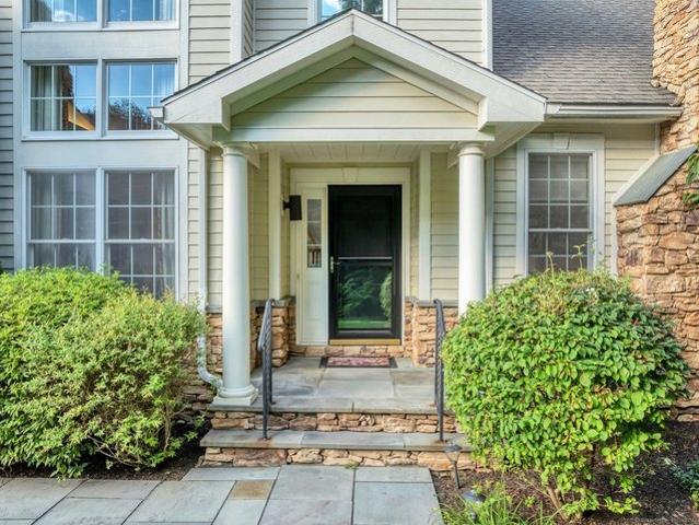 638 Danbury Rd Unit 32, Ridgefield, CT 06877