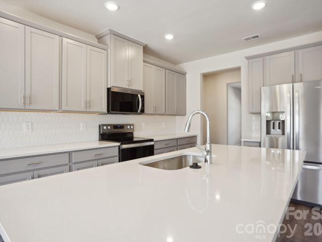 638 Darya Drive