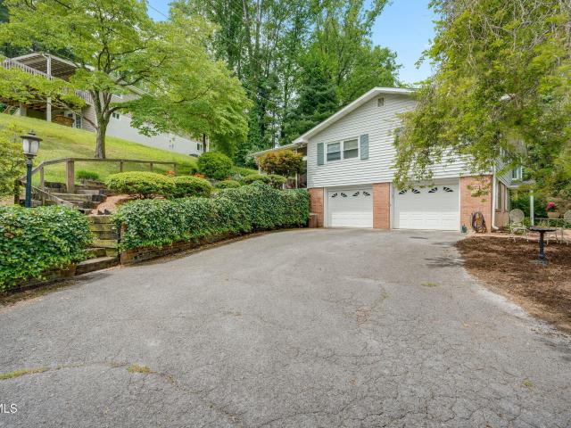 638 Fox Meadow Lane