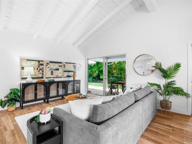 638 Keolu Dr, Kailua, HI 96734 | Compass