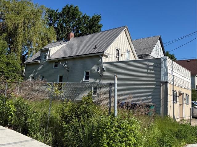 638 Hopkins Street