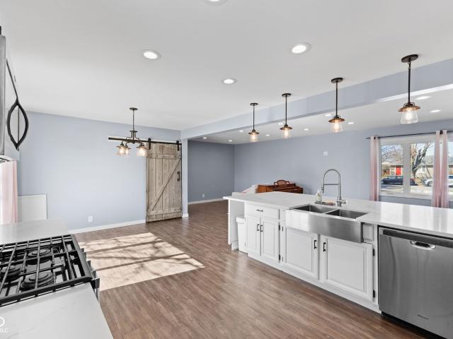 638 Maple Court