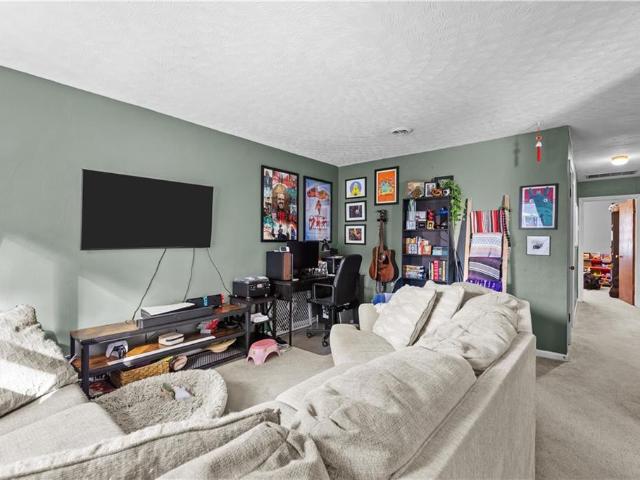 638 Milby DR