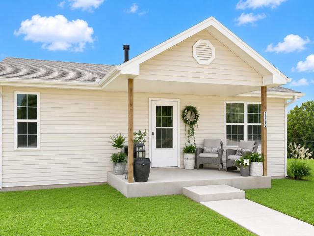 638 N Dade 181