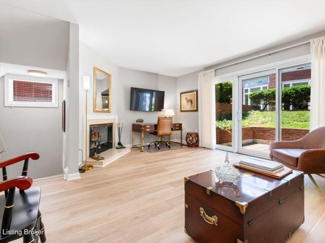 638 S 2nd St Apt 1, Louisville, KY 40202