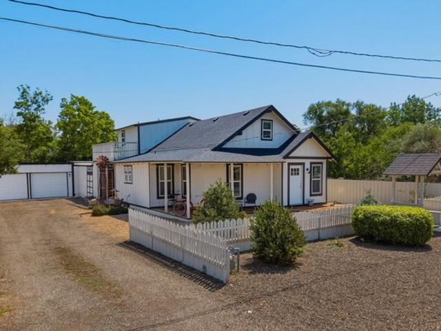 638 S Madison Ave, Walsenburg, CO 81089