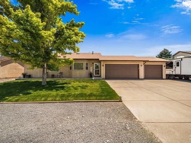 638 S Rogers Dr, Pueblo, CO 81007