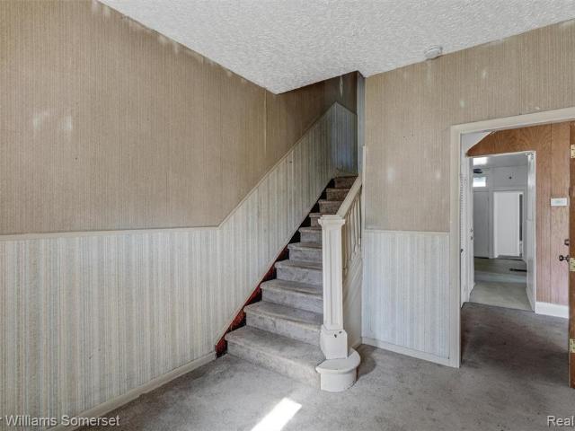 638 Seward Street