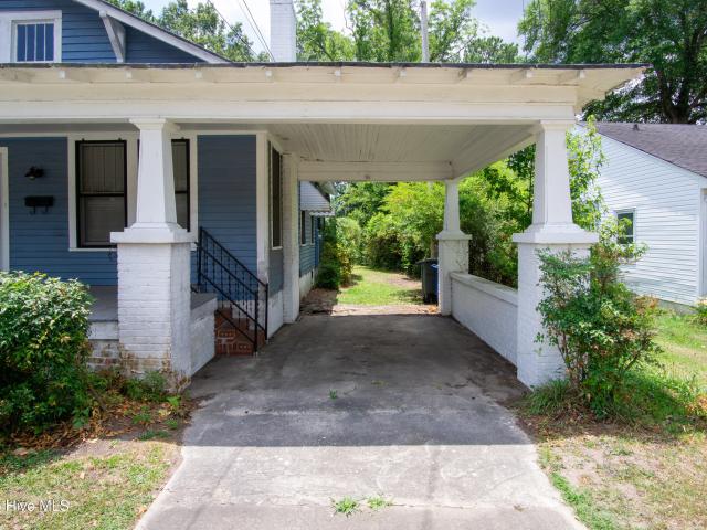 638 Second Street