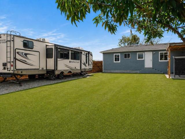638 Patricia Ln, El Cajon, CA 92020 | MLS #PTP2602
