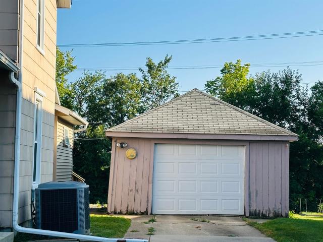 638 W Ringold