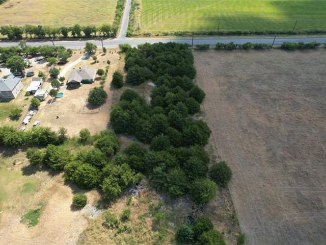 6395 Sh 160 Hwy, Whitewright, TX 75491