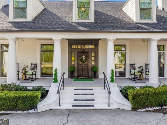 6396 Loch Arbor Dr, Flowery Branch, GA 30542