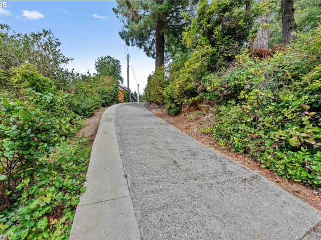 63972 seven devils rd