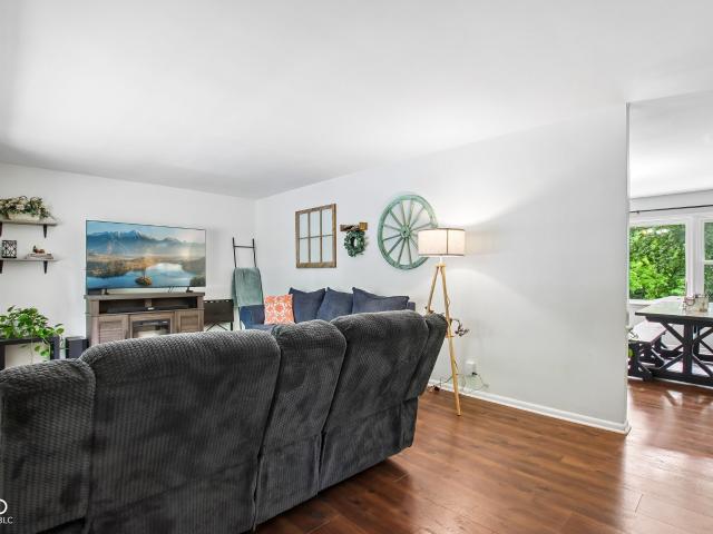 6399 E County Road 300 S