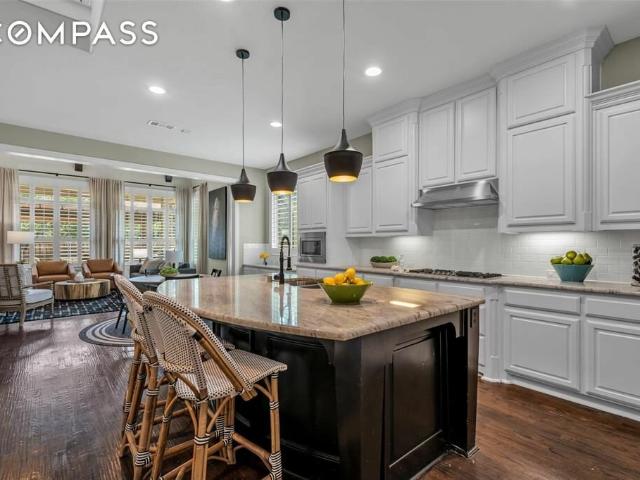 6390 Chimney Peak Ln, Frisco, TX