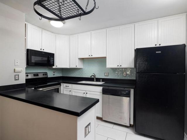6390 Rancho Mission Rd 214, San Diego, CA 92108
