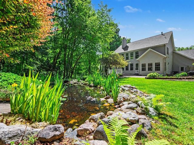 6390 Shugarbush Trail