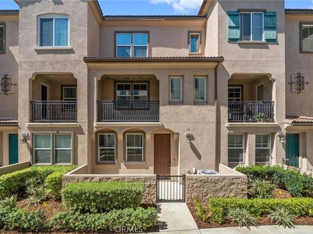 6391 Orion Ct, Eastvale, CA 91752