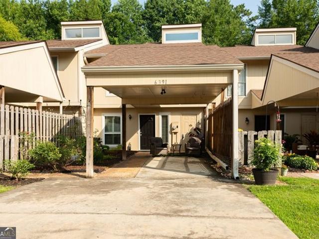 6391 Hawthorne Ter, Peachtree Corners, GA 30092