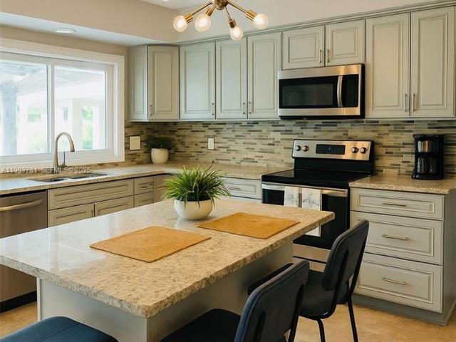 6391 SW 34th St, Miramar, FL 33023 | MLS #A11903