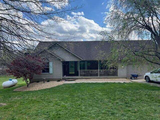 6393 Marietta Rd NE, Lancaster, OH 43130