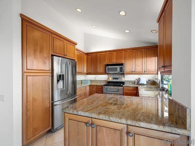 6393 Cardeno Dr
