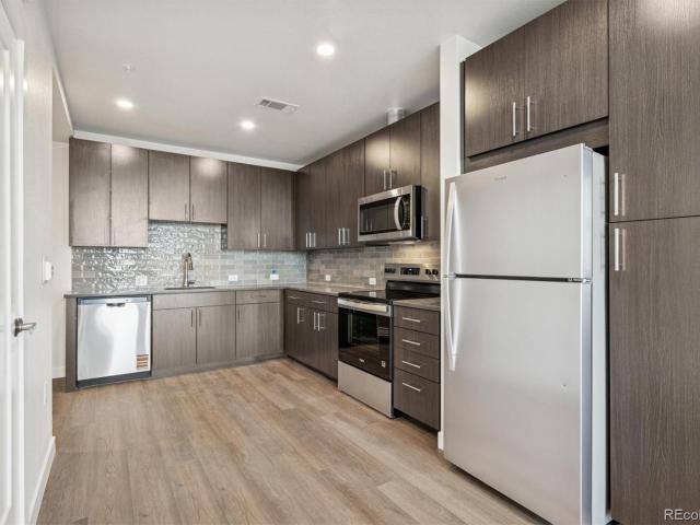 639 29th Street # 301