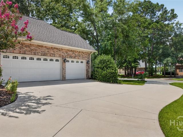639 Chastain Circle